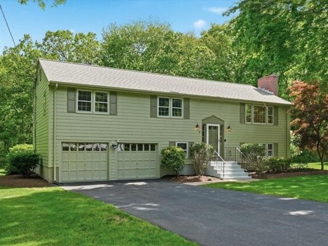 Blueberry Cir, Framingham, Home For Sale