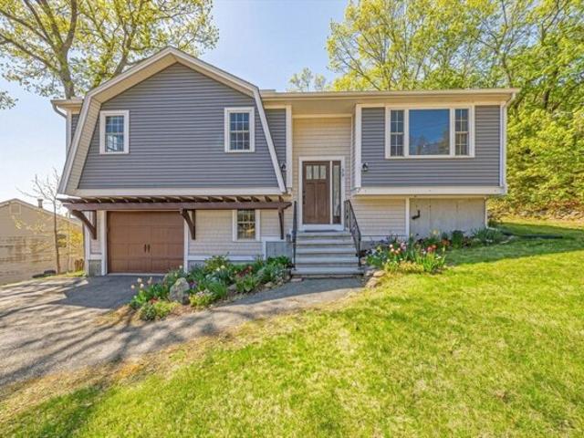 Blueberry Hill Rd, Woburn, Home For Sale