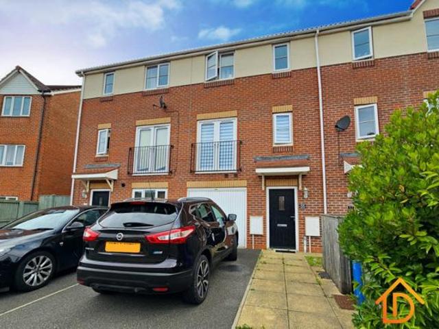 Blueberry Way, Scarborough, 3 Bedroom Terraced
