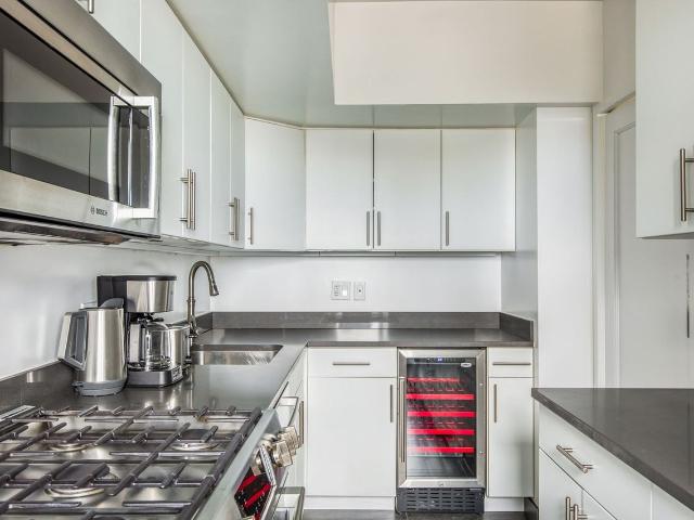 Blueground New York Studio Apartment for Rent at 67 Wall St #55, New York, NY 10005 Financial District