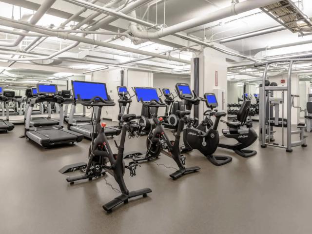 Blueground Boston 1 Bedroom Apartment for Rent at 8 Whittier Pl #739, Boston, MA 02114 West End