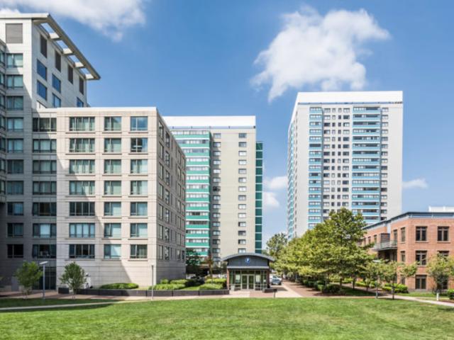 Blueground Boston 1 Bedroom Apartment for Rent at 8 Whittier Pl #883, Boston, MA 02114 West End