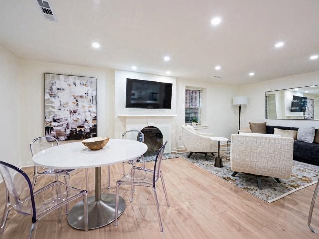 Blueground Washington DC 2 Bedroom Apartment for Rent at 1503 Vermont Ave Nw #1014659P, Washington, DC 20005 Logan Circle Shaw