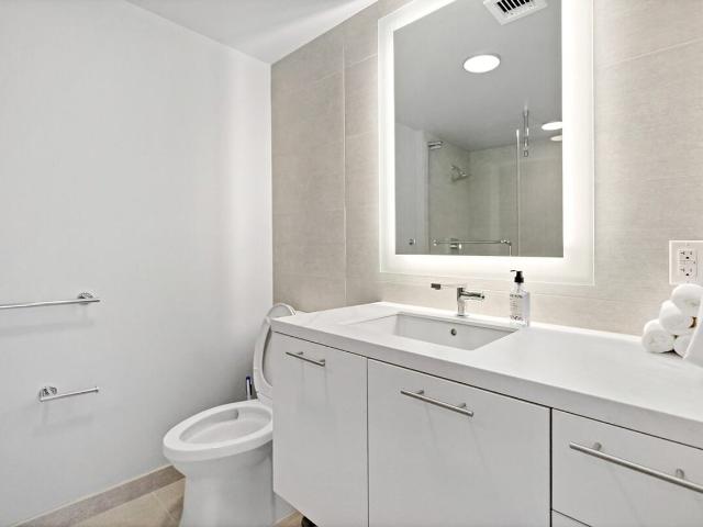 Blueground Washington DC 2 Bedroom Apartment for Rent at 1503 Vermont Ave Nw #1395467P, Washington, DC 20005 Logan Circle Shaw
