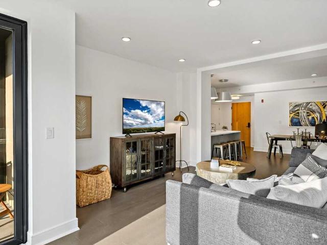 Blueground Washington DC 2 Bedroom Apartment for Rent at 1503 Vermont Ave Nw #1395398P, Washington, DC 20005 Logan Circle Shaw