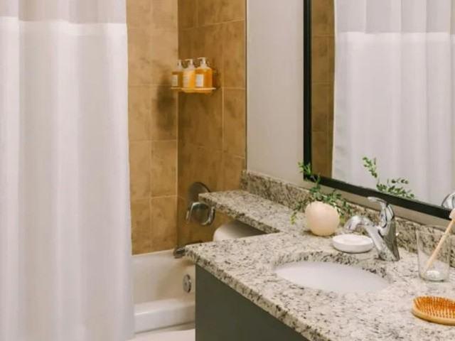 Blueground Washington DC Studio Apartment for Rent at 1503 Vermont Ave Nw #1562789P, Washington, DC 20005 Logan Circle Shaw
