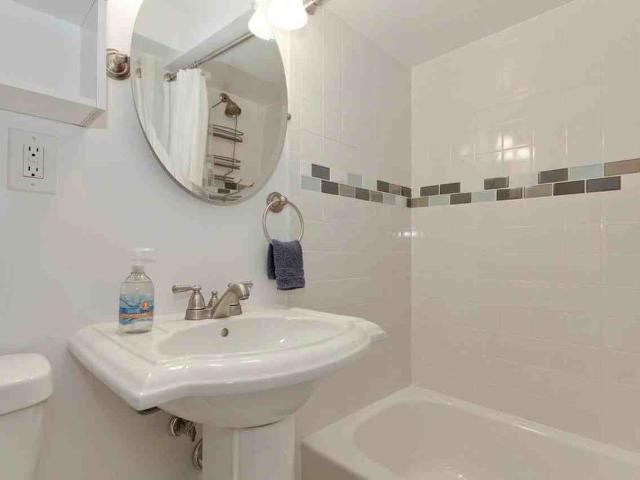 Blueground Washington DC Studio Apartment for Rent at 1503 Vermont Ave Nw #682P, Washington, DC 20005 Logan Circle Shaw