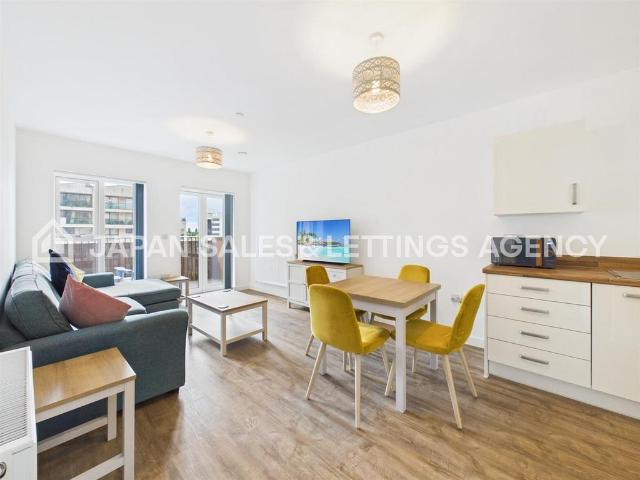 Bluenote Apartments, 34, Blyth Road. 1 bed flat to rent £1,800 pcm £415 pw