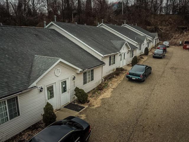 Bluestone 2 Bedroom Apartment for Rent at 1364 Bluestone Ave, Akron, OH 44310 Chapel Hill