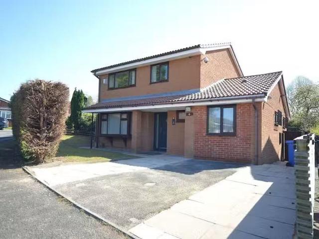 Bluestone Drive, Stockport, SK4, 4 bedroom, House