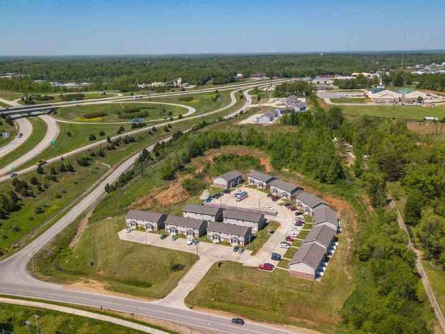 Bluff Canyon 2 Bedroom Apartment for Rent at Poplar St, Poplar Bluff, MO 63901