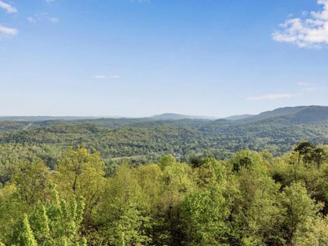 Bluff Ledge Trl, Hixson, TN 37343
