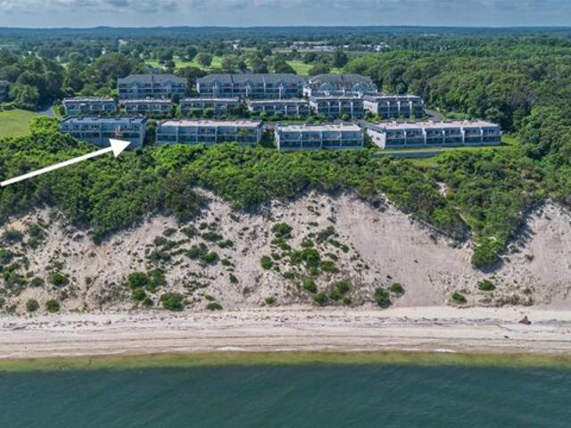 Bluffs Dr N, Baiting Hollow, Condo For Sale