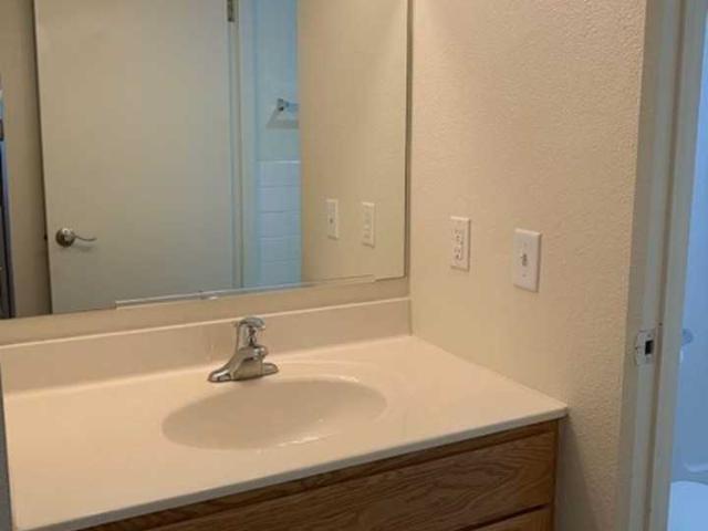 Bluffview Apartments 2 Bedroom Apartment for Rent at 3715 3715 3717 Mormon Coulee Road, La Crosse, WI 54601