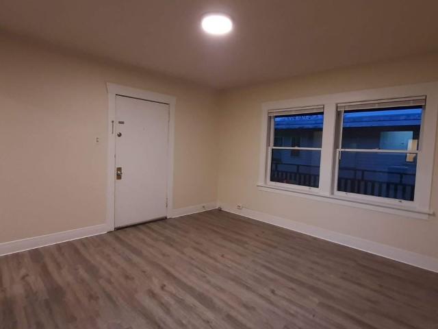 Blunt Building# 1 Bedroom Apartment for Rent at 2601 6th Ave, Tacoma, WA 98406 North End