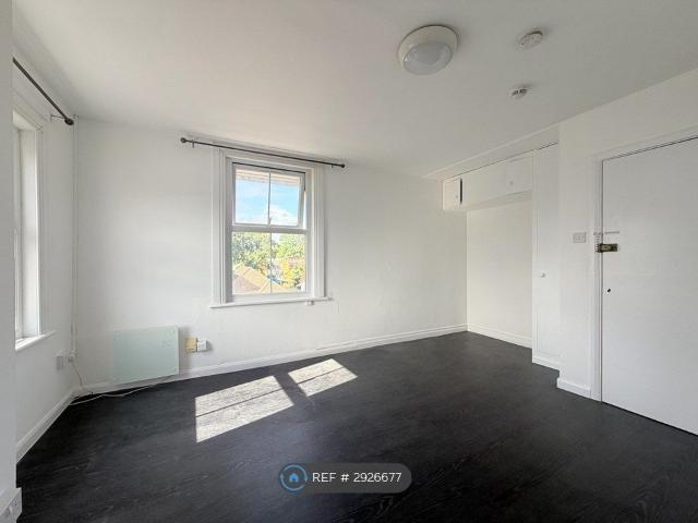Blunt Road, South Croydon CR2, Studio to rent, £1,200 pcm | PrimeLocation