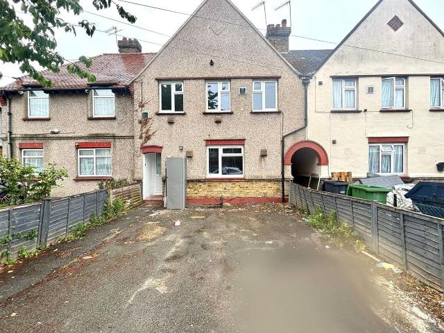 Blunts Avenue, Sipson, West Drayton UB7, 3 bed terraced house to rent, £1,900 pcm | PrimeLocation