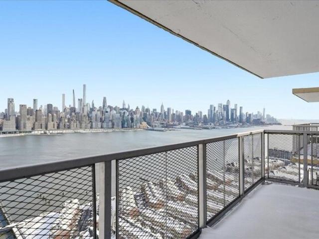 Blvd E, West New York, Condo For Sale
