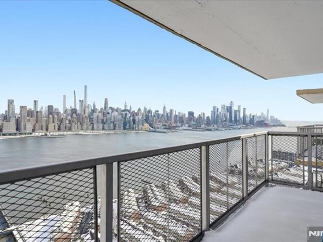Blvd E, West New York, Property For Sale