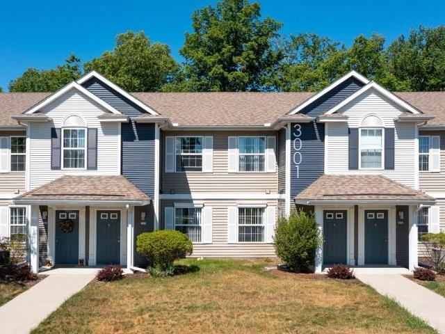 BLVD West 1 Bedroom Apartment for Rent at 3113 Forest Rd, Lansing, MI 48910 Forest View