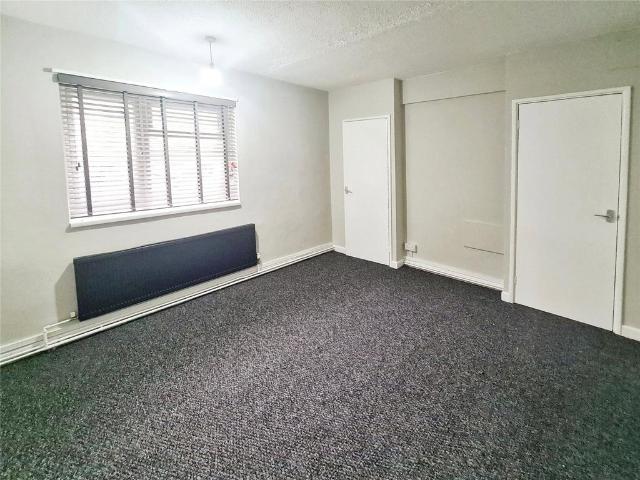 Blyth Close, Hampshire SO16 2 bed flat to rent £1,295 pcm £299 pw