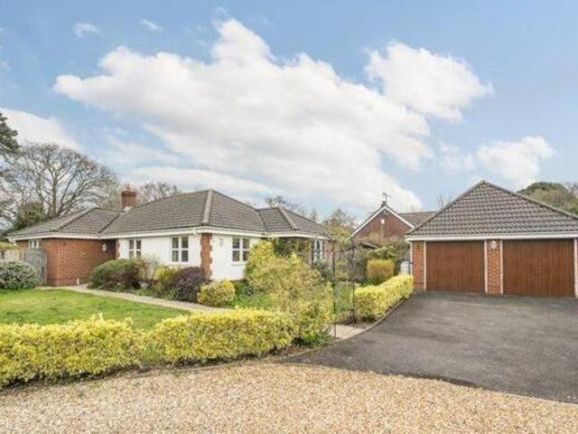 Blythe Road, Corfe Mullen, 4 Bedroom Bungalow