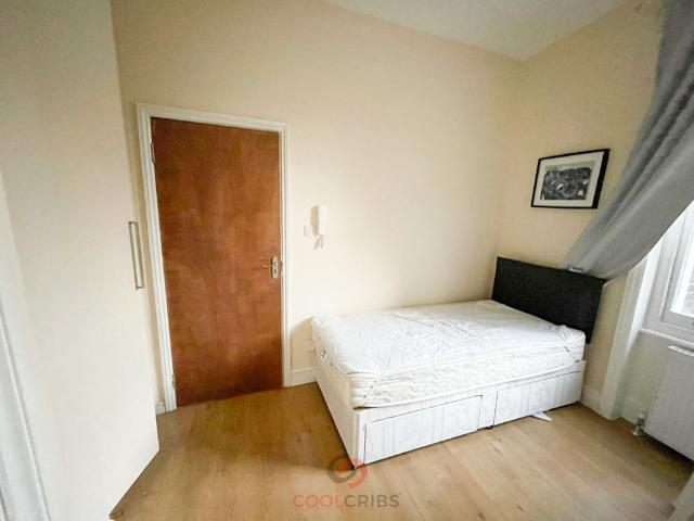 Blythe Road, Shepherds Bush, W14