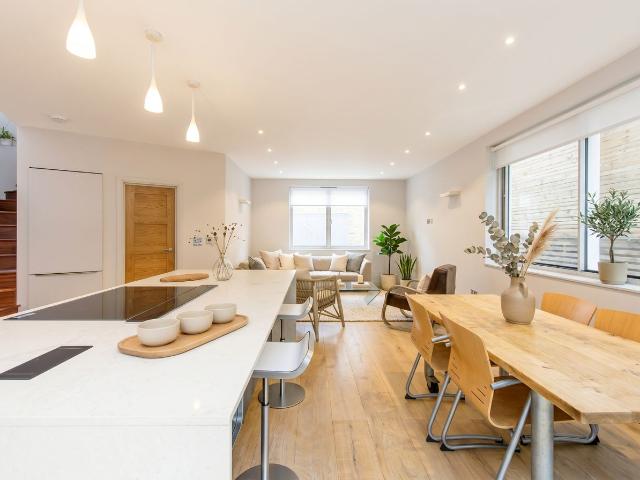 Blythwood Road, London N4, 4 bed detached house to rent, £7,497 pcm | PrimeLocation