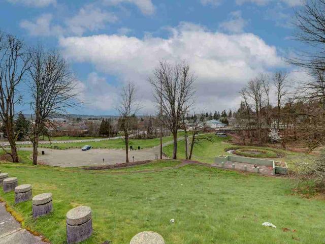 BM78 1 3 Bedroom Apartment for Rent at 106 Kensington Ave S, Kent, WA 98030 Scenic Hill