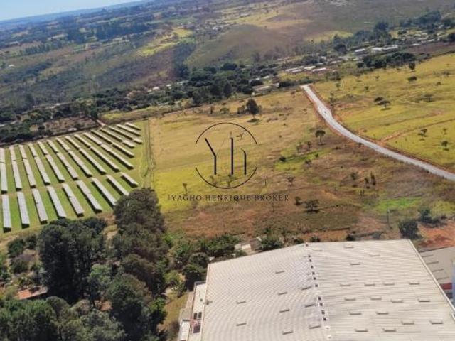 Br 070, atrás do Dia a Dia, 100m da BR, asfalto na porta R$ 4.200.000,ac troca