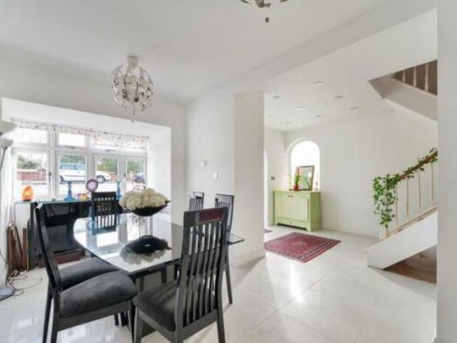 Broughton Avenue, Finchley, 4 Bedroom Detached