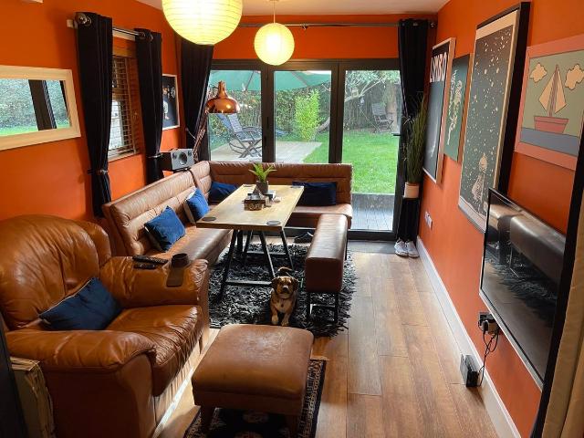 Broughton Drive, Nottingham NG8, 2 bed bungalow to rent, £1,250 pcm | PrimeLocation