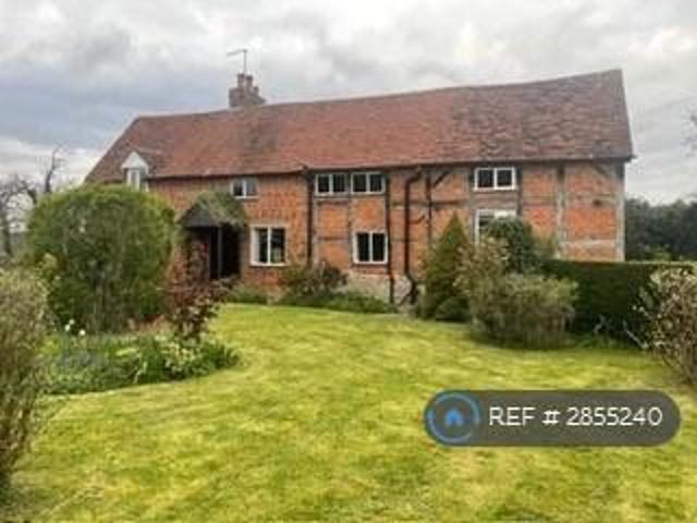Broughton Hackett, Worcester, WR7 3 bed detached house to rent £1,850 pcm £427 pw