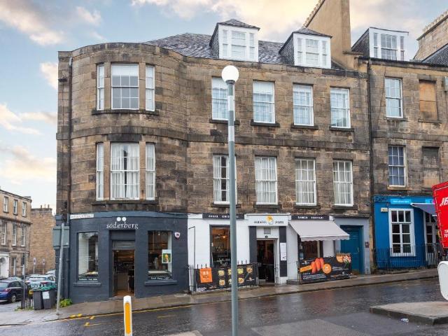 Broughton Street, Edinburgh EH1 2 bed flat to rent £1,850 pcm £427 pw