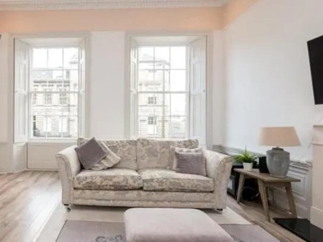 Broughton Place, Edinburgh, Edinburgh, Eh1 | 2 bed apartment for rent #164748340 | Rentberry