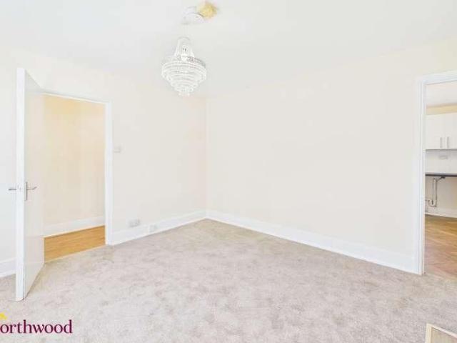Broughton Road, Banbury, OX16