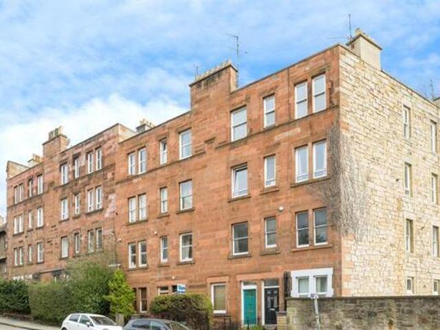 Broughton Road, Edinburgh, 2 Bedroom Flat