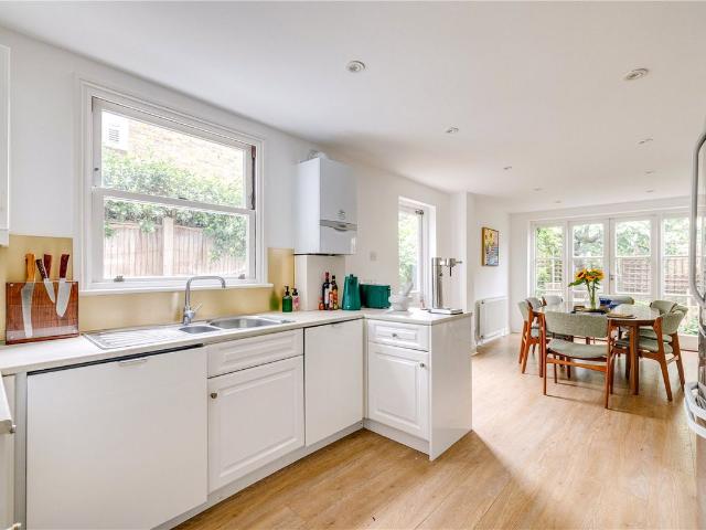 Broughton Road, London SW6, 3 bed terraced house to rent, £4,150 pcm | PrimeLocation