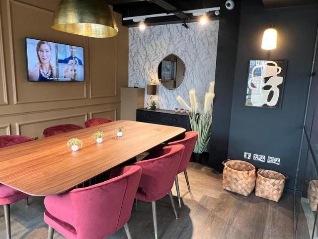Brougham Hayes, Bath BA2 Studio to rent £1,668 pcm £385 pw