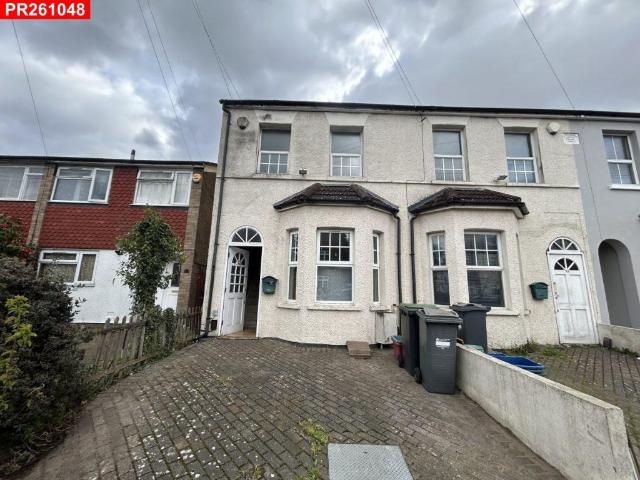 Browells Lane 2 Bedrooms Flat 2 bed house to rent £1,972 pcm £455 pw
