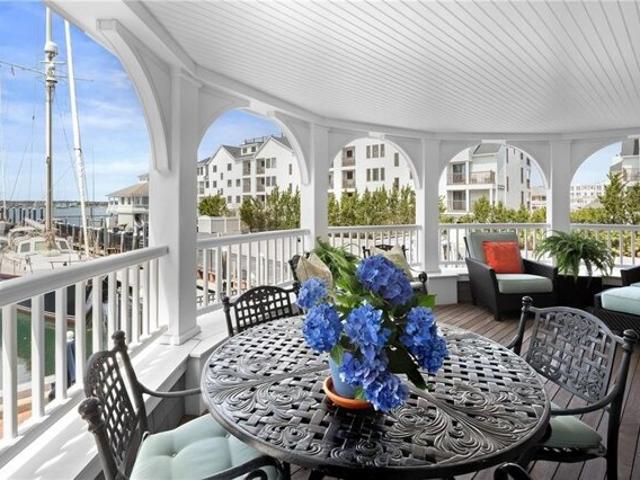 Brown And Howard Wharf Unit,newport, Condo For Sale