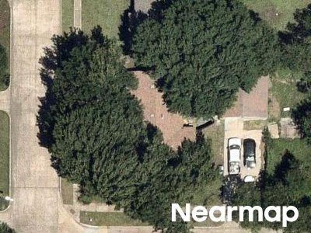 Browne Dr