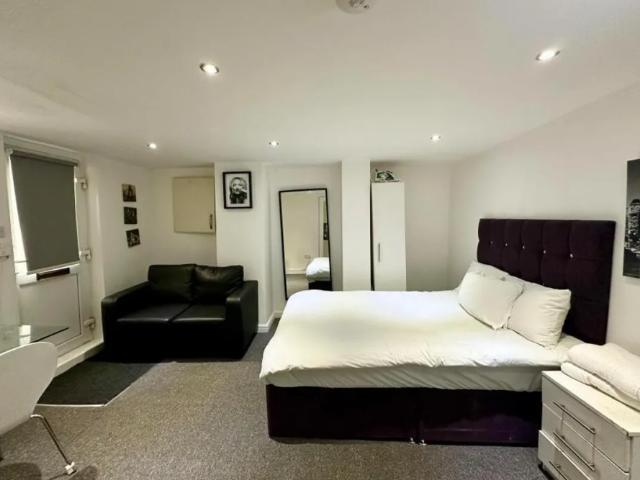Brownhill Crescent