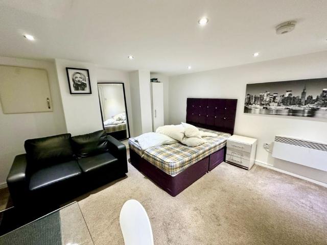 Brownhill Crescent, Leeds