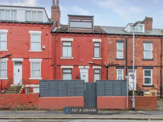 Brownhill Avenue, Leeds LS9, 3 bed terraced house to rent, £1,100 pcm | PrimeLocation
