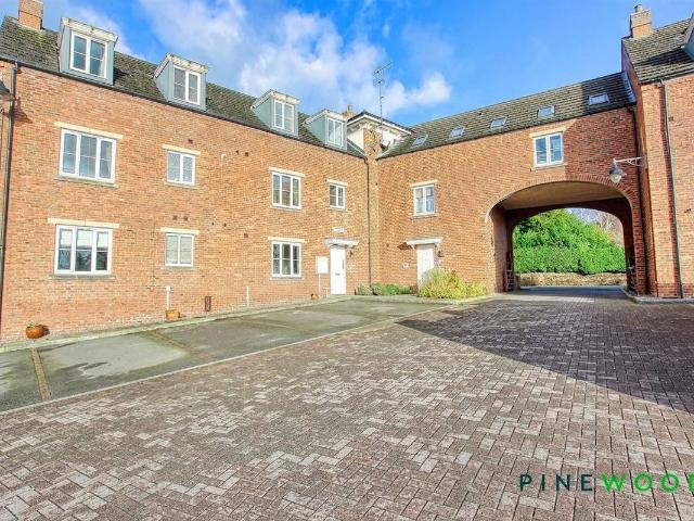 Browning Court, Old Road, Chesterfield, Derbyshire S40, 2 bed flat to rent, £875 pcm | PrimeLocation