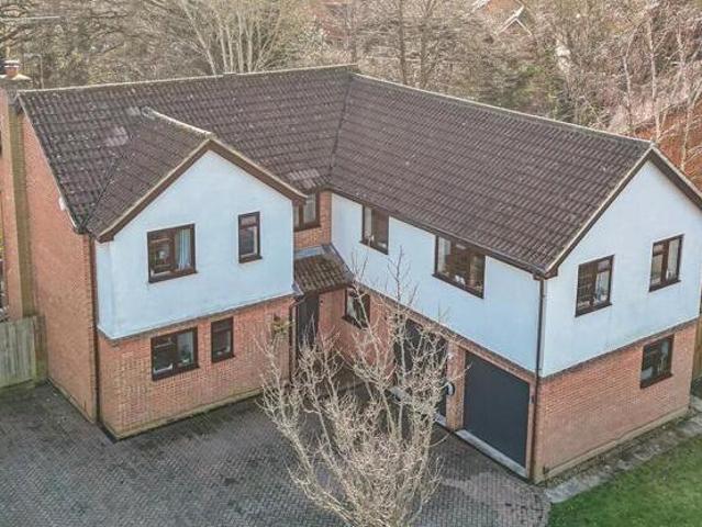 Browning Road, Church Crookham, 5 Bedroom Detached