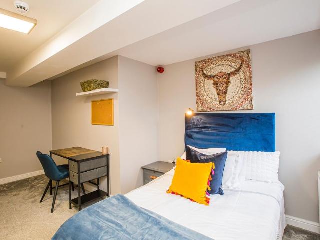 Browning Road, Huddersfield HD2, Room to rent, £460 pcm | PrimeLocation