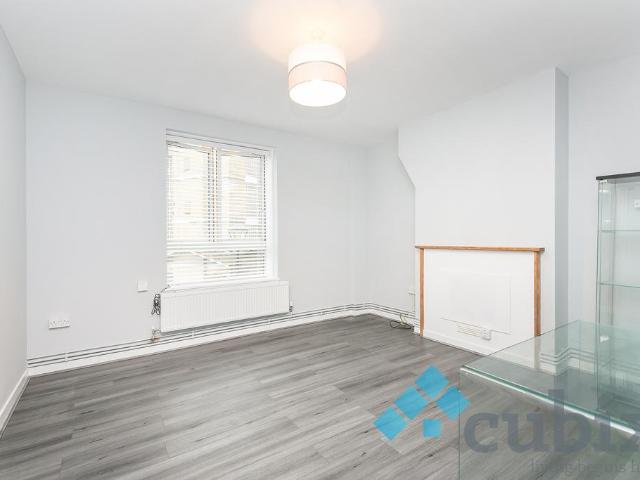 Browning Street, London SE17 2 bed flat to rent £2,297 pcm £530 pw