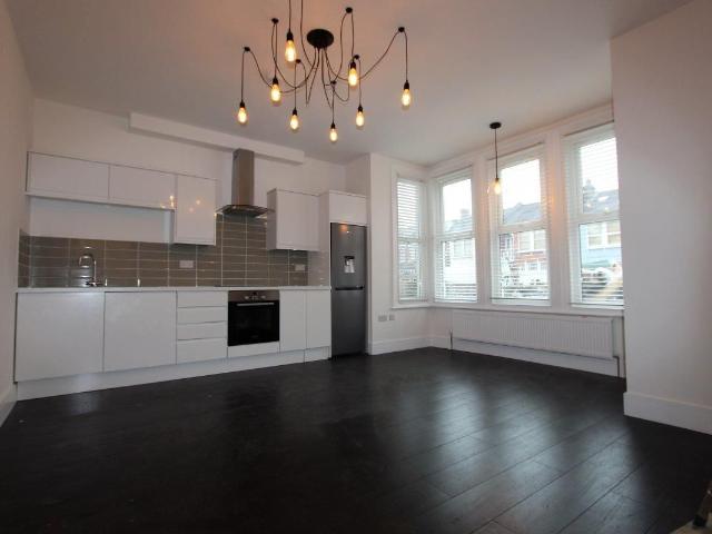 Brownlow Road, Bounds Green N11, 1 bed flat to rent, £1,450 pcm | PrimeLocation
